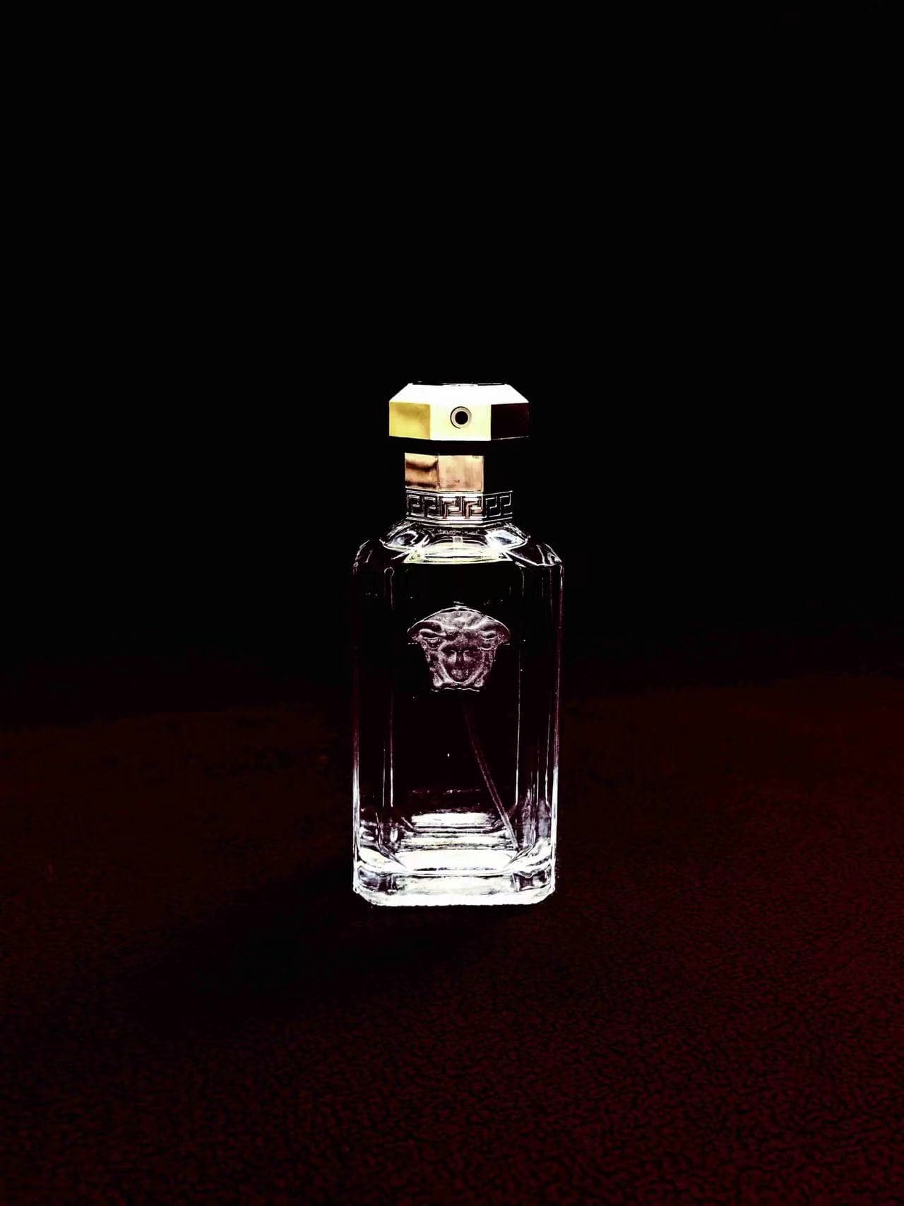 A Comprehensive Guide of Cologne Bottles - Smilebottles
