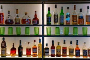 A Guide to Vodka Bottle Sizes - Smilebottles